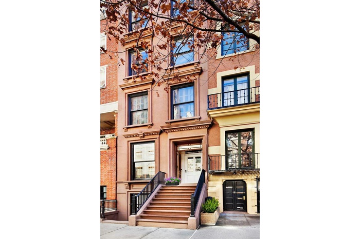 Manhattan Townhouses for Sale