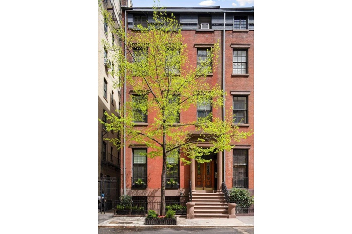 Manhattan Townhouses for Sale
