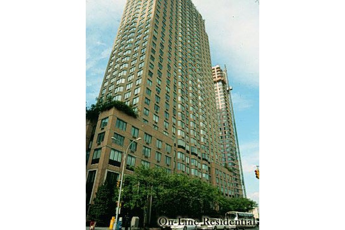 High Rise Apartments in Manhattan For Rent