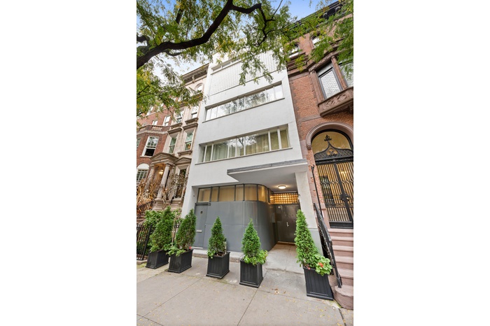 Manhattan Townhouses for Sale